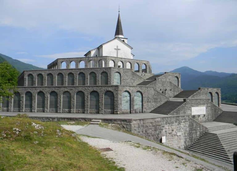 Best things to see in Kobarid - local advice | V naravo